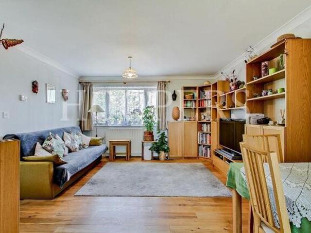 Apartment 2 Bedroom For Sale London Greater London 350000 ES101351924