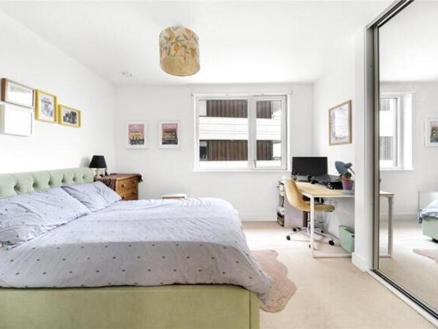 Apartment 2 Bedroom For Sale Londres Greater London 135000 ELS101231623