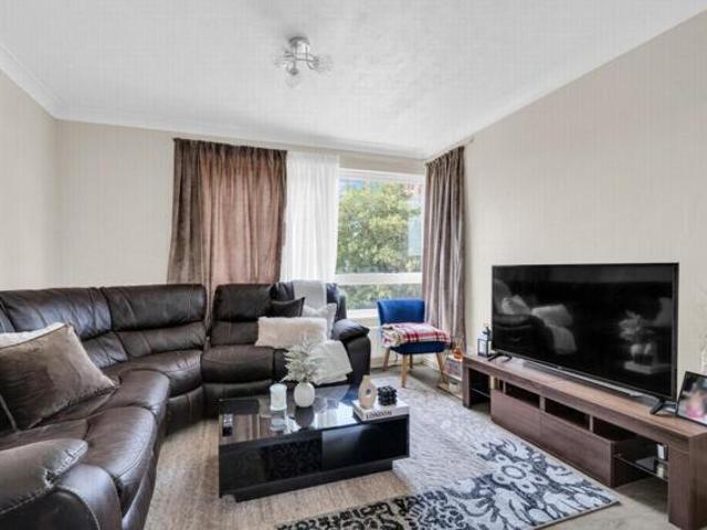 Apartment 2 Bedroom For Sale Londres Greater London 285000 ES98800809