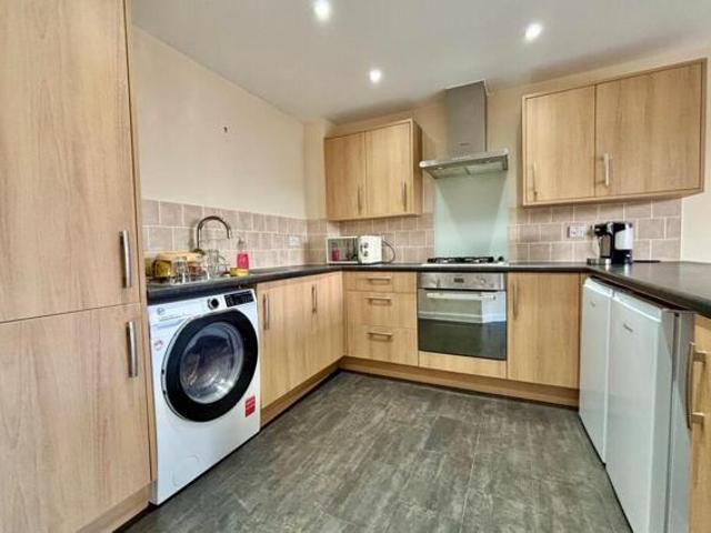 Apartment 2 Bedroom For Sale Penryn Cornwall 175000 ES100786693
