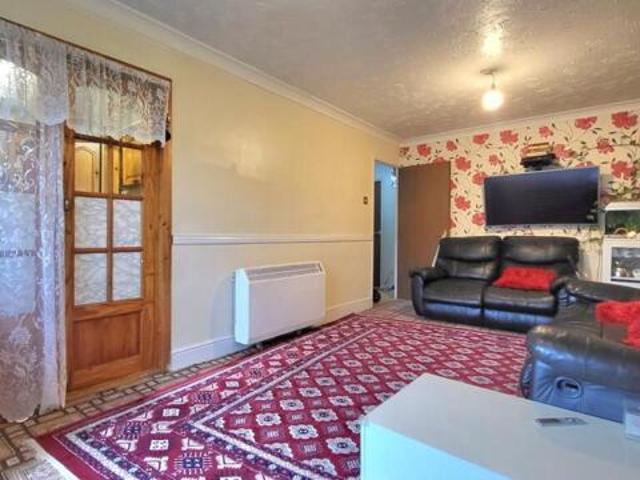 Apartment 2 Bedroom For Sale Peterborough Peterborough 98000 ES99952094