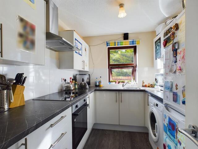 Apartment 2 Bedroom For Sale Portsmouth Portsmouth 155000 ELS98477255