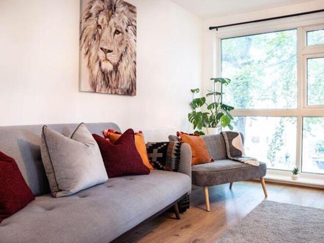 Apartment 2 Bedroom For Sale Prestwich Prestwich 155000 ES98278275