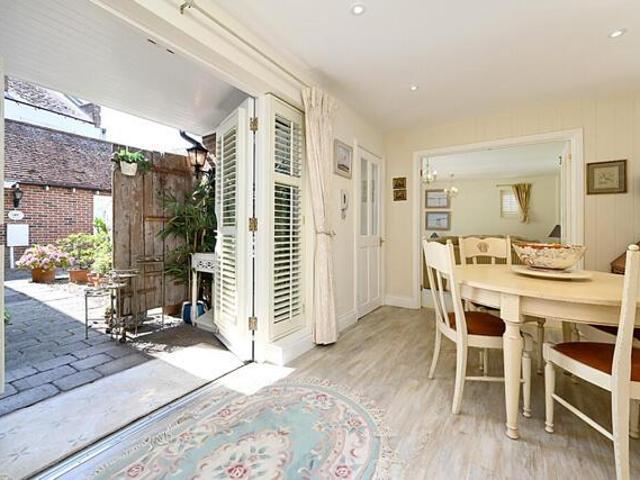 Apartment 2 Bedroom For Sale Rye East Sussex 399950 ELS98687820