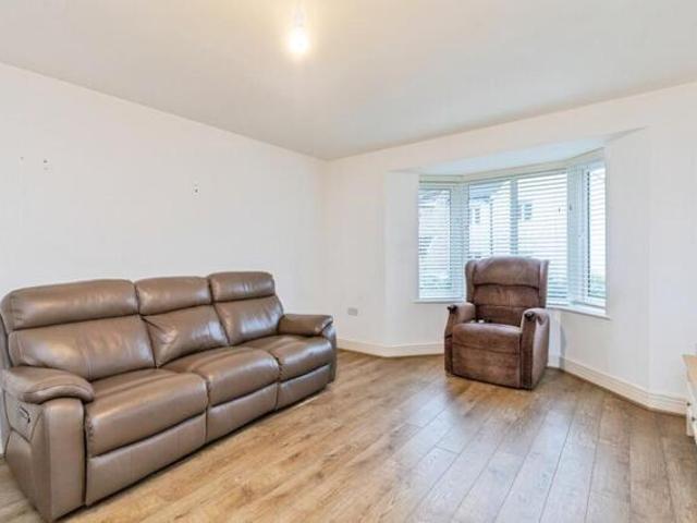 Apartment 2 Bedroom For Sale Rochester Medway 200000 ES99277829