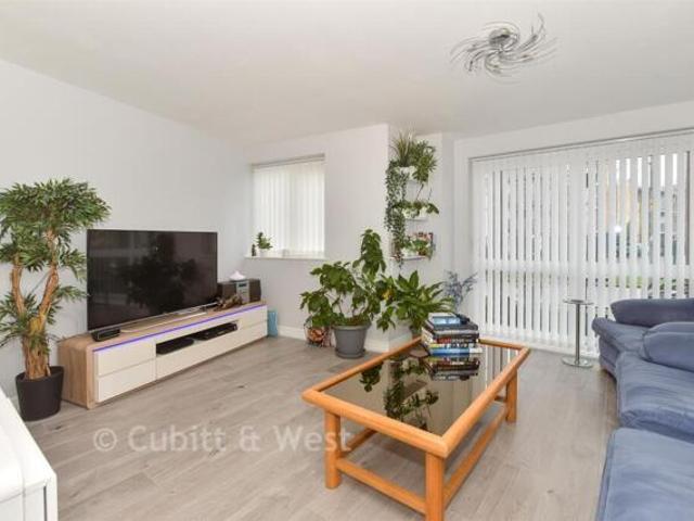 Apartment 2 Bedroom For Sale Surrey Great London 159000 ES99951969