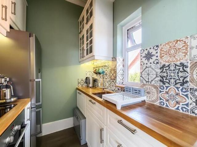 Apartment 2 Bedroom For Sale Surrey Great London 329995 ES99523834