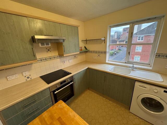 Apartment 2 Bedroom For Sale Salford Salford 175000 ES98154028