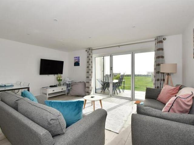 Apartment 2 Bedroom For Sale Sandown Isle Of Wight 375000 ES99926372