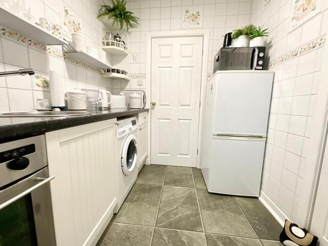Apartment 2 Bedroom For Sale Scarborough North Yorkshire 130000 ES99290144