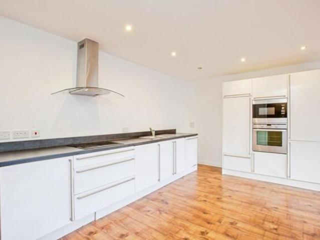 Apartment 2 Bedroom For Sale Sowerby Bridge Calderdale 170000 ES98834629