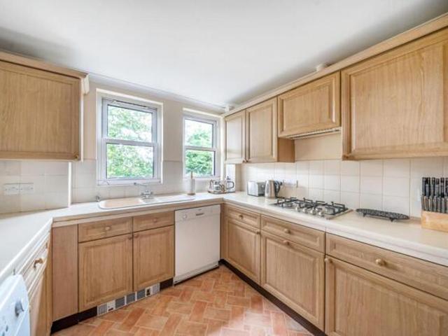 Apartment 2 Bedroom For Sale Tunbridge Wells Kent 475000 ELS100825185