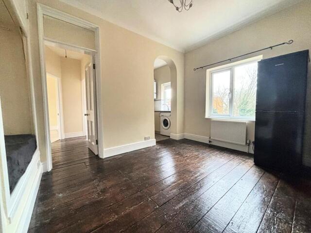 Apartment 2 Bedroom For Sale Twickenham Greater London 565000 ELS101677094