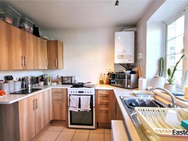 Apartment 2 Bedroom For Sale Tadworth Surrey 265000 ES100540570