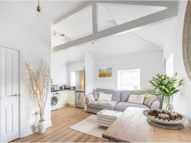 Apartment 2 Bedroom For Sale Tiverton Devon 175000 ELS100615010