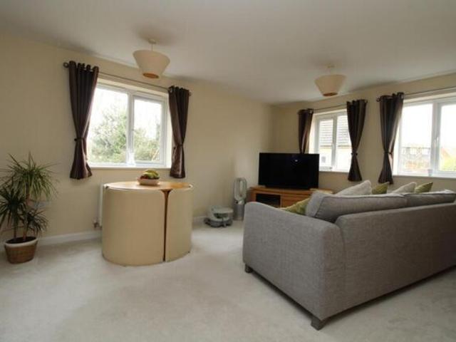 Apartment 2 Bedroom For Sale Upper Cambourne Cambridgeshire 210000 ES101676759