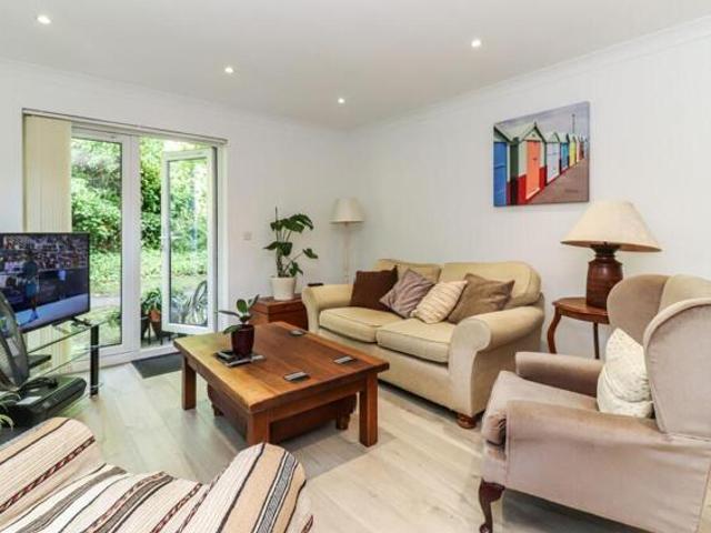 Apartment 2 Bedroom For Sale Watford Hertfordshire 415000 ELS99895452