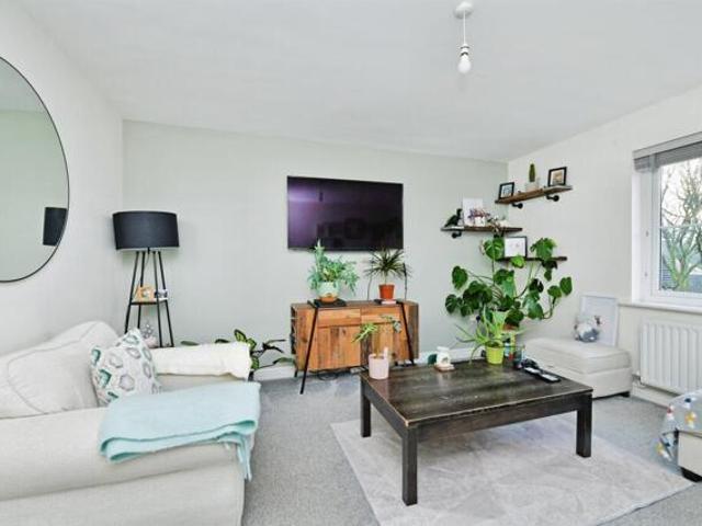 Apartment 2 Bedroom For Sale Whitchurch Shropshire 162000 ES101025844
