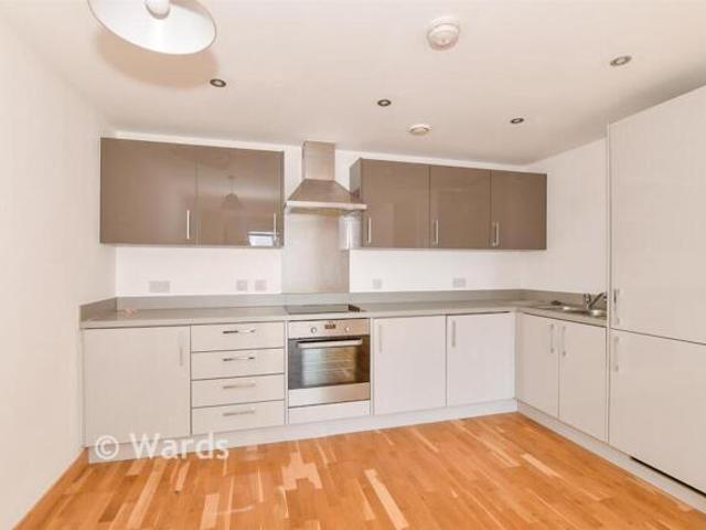 Apartment 2 Bedroom For Sale Whitstable Kent 195000 ES101931874