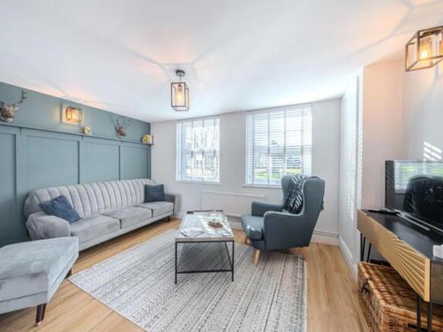 Apartment 2 Bedroom For Sale Wiltshire Wiltshire 220000 ES98504074