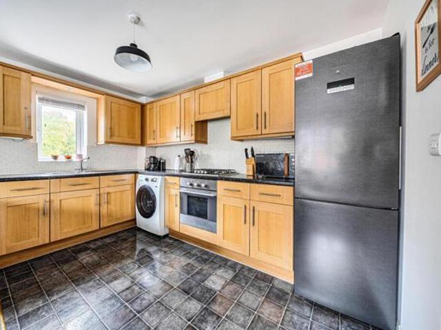 Apartment 2 Bedroom For Sale Winchester Hampshire 220000 ELS99054853