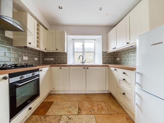 Apartment 2 Bedroom For Sale Witney Oxfordshire 300000 ES101677572