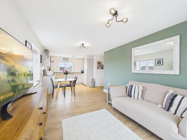 Apartment 2 Bedroom For Sale Worcester Worcestershire 200000 ES99773732