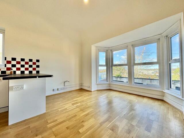 Apartment 2 Bedroom For Sale Yeovil Somerset 120000 ES100096916
