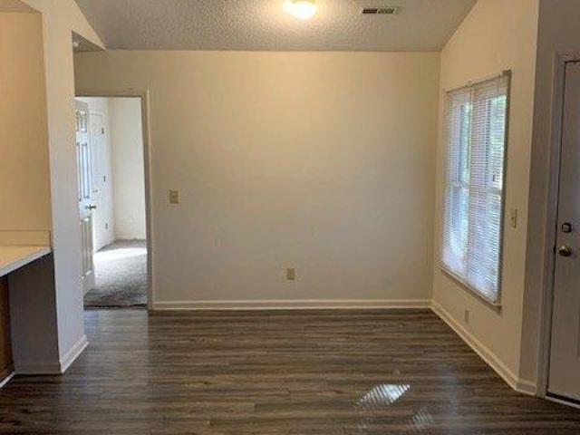 apartment 2 bedroom, Greenville NC 27834 DS88177755