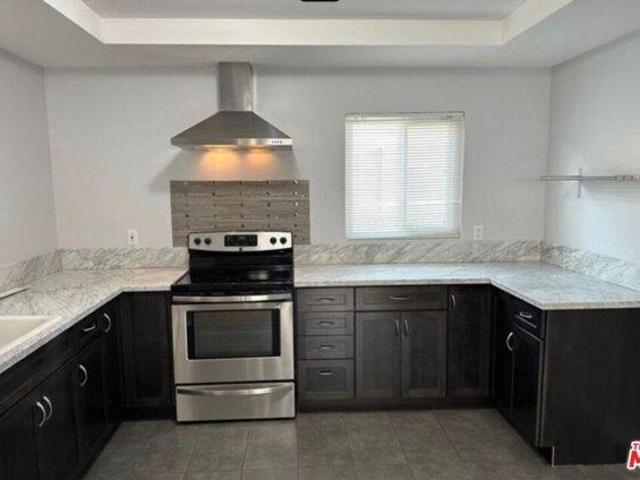 apartment 2 bedroom, Hawthorne CA 90250 DS88191584