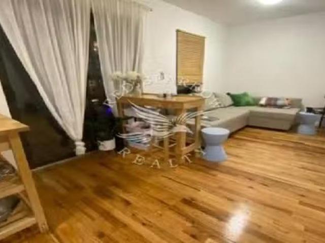 Apartment 2 bedrooms in Williamsburg