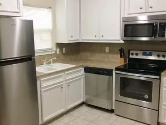 Apartment 2 bedrooms in Conroe