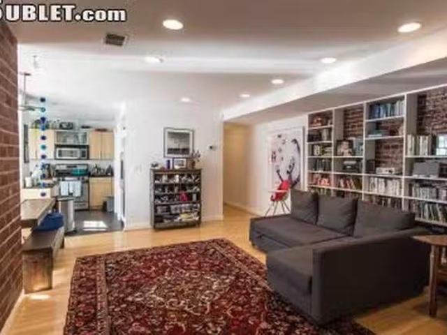 Apartment 2 bedrooms in Howard U