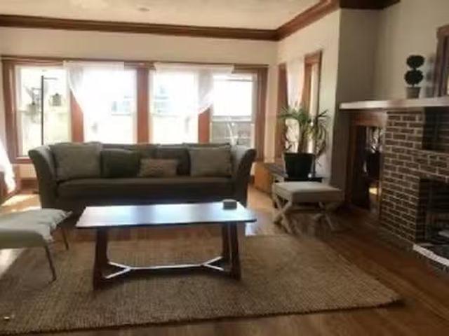 Apartment 2 bedrooms in Logan Square