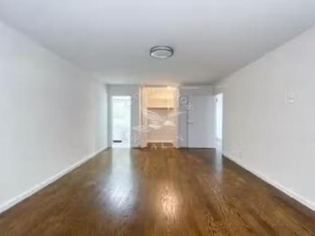 Apartment 2 bedrooms in Midtown East