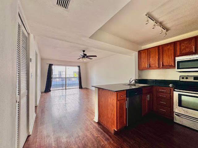 Apartment with terrace