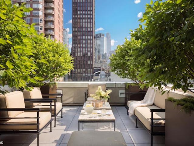 Contemporary apartment with terrace