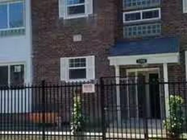 Apartment 3700 Pasadena St #8