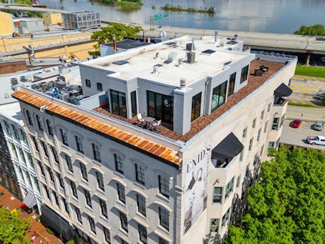 Apartment with terrace