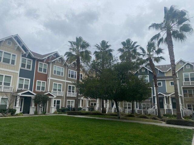 apartment 4 bedroom, Mountain View CA 94043 DLS88595248