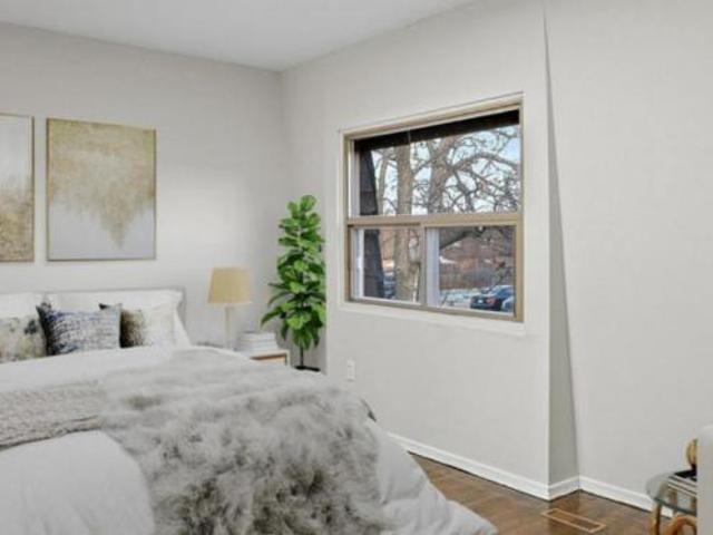 apartment 4 bedroom, Burlington ON L7N 2V7 DS87292446