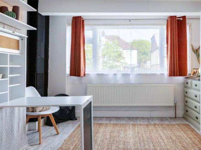 Apartment 4 Bedroom For Rent London London 3982 ELS100089623
