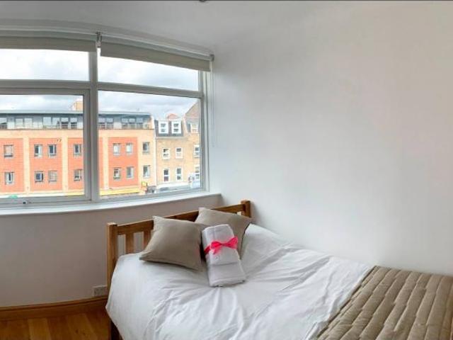 Apartment 4 Bedroom For Rent London London 4250 ELS90929293
