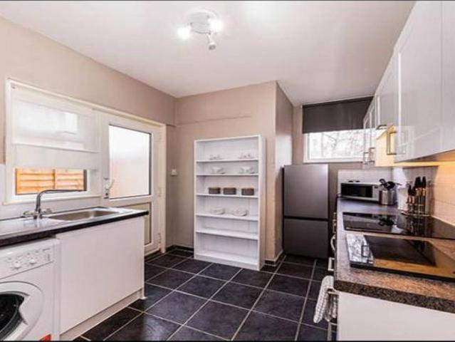 Apartment 4 Bedroom For Rent London London 4300 ES101836069