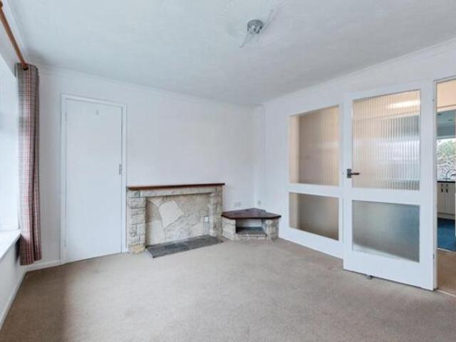 Apartment 4 Bedroom For Sale Poole Poole 240000 ES100096933