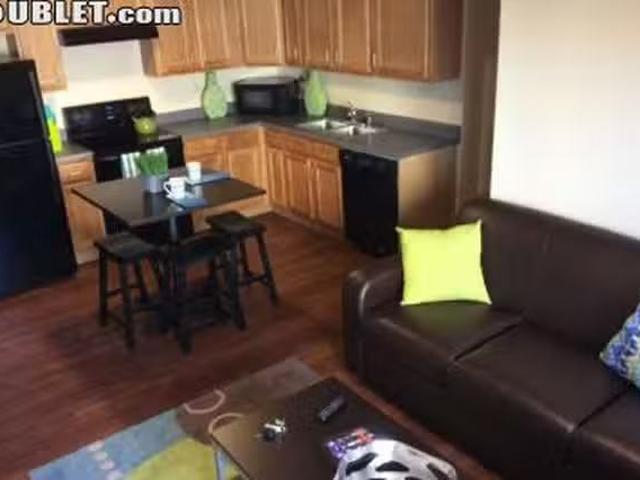 Apartment 4 bedrooms in Wayne Richmond