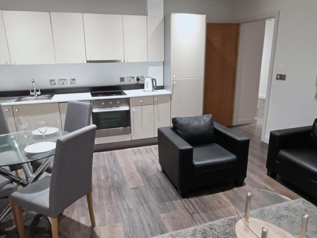Apartment 52, Alexandra Tower L3, 2 bed flat to rent, £1,150 pcm | PrimeLocation