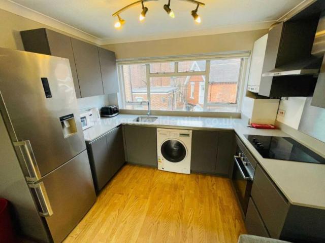 Apartment 5 Bedroom For Rent Lenton East Midlands 1777 ELS98286186