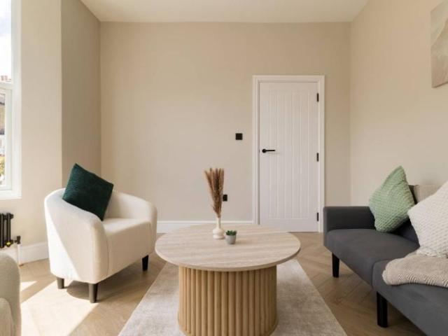Apartment 5 Bedroom For Rent London London 8000 ES102755680
