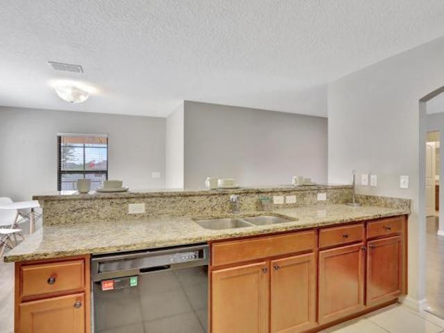 apartment 5 bedroom, Tavares FL 32778 DS87025392